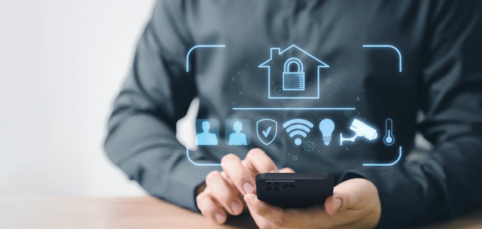 通信とIoTデバイスを組み合わせ、暮らしに「あんしん、べんり、たのしい」を届ける「au HOME」 | KDDIトビラ